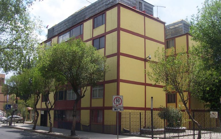 Metro Balbuena: Amidst the 20th Century's Greatest Housing Experiments